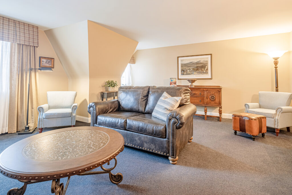 Rooms | Red Coach Inn – Historic Bed & Breakfast in Niagara Falls, NY