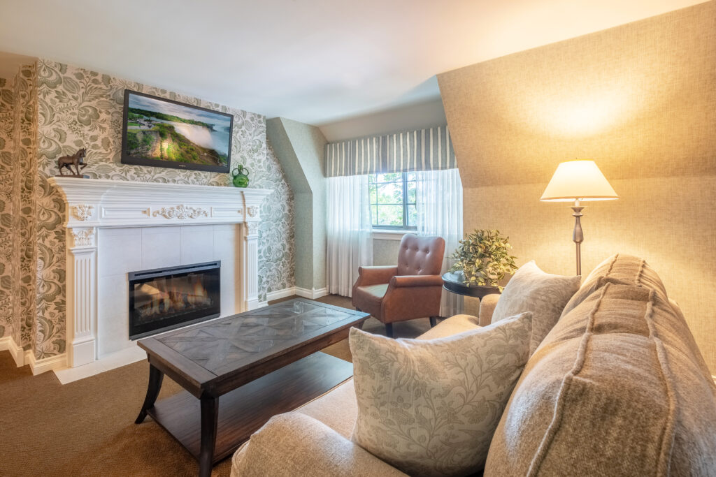 Rooms | Red Coach Inn – Historic Bed & Breakfast in Niagara Falls, NY