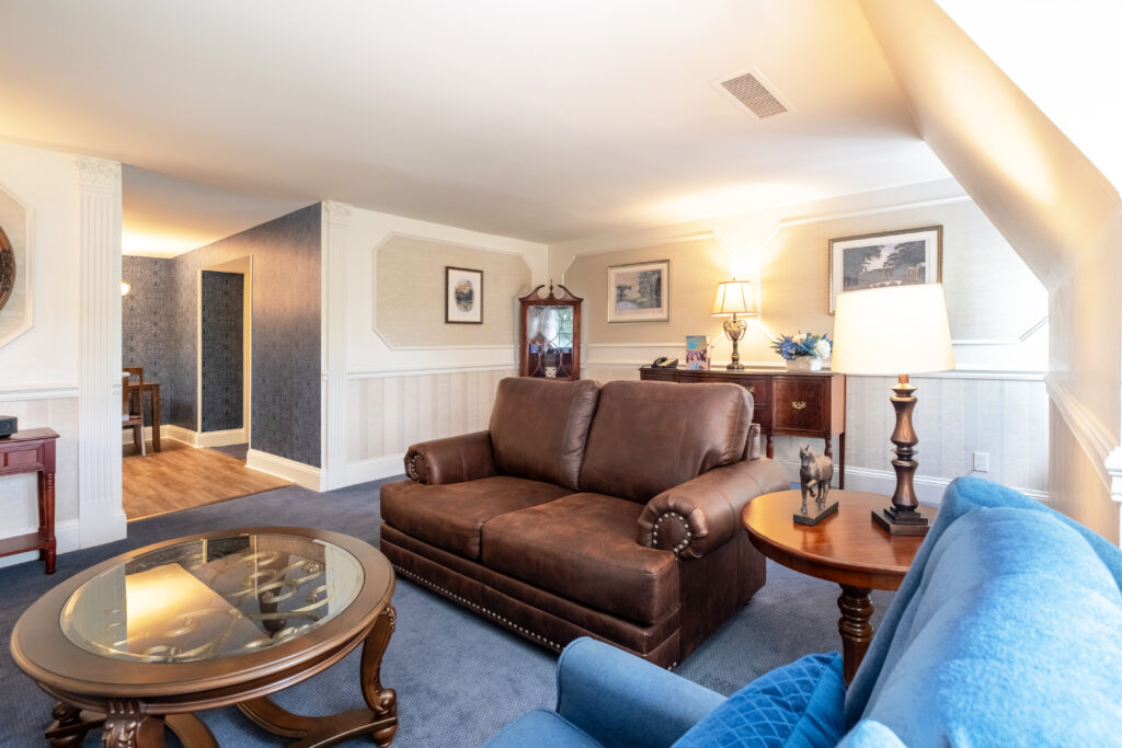 Rooms | Red Coach Inn – Historic Bed & Breakfast in Niagara Falls, NY